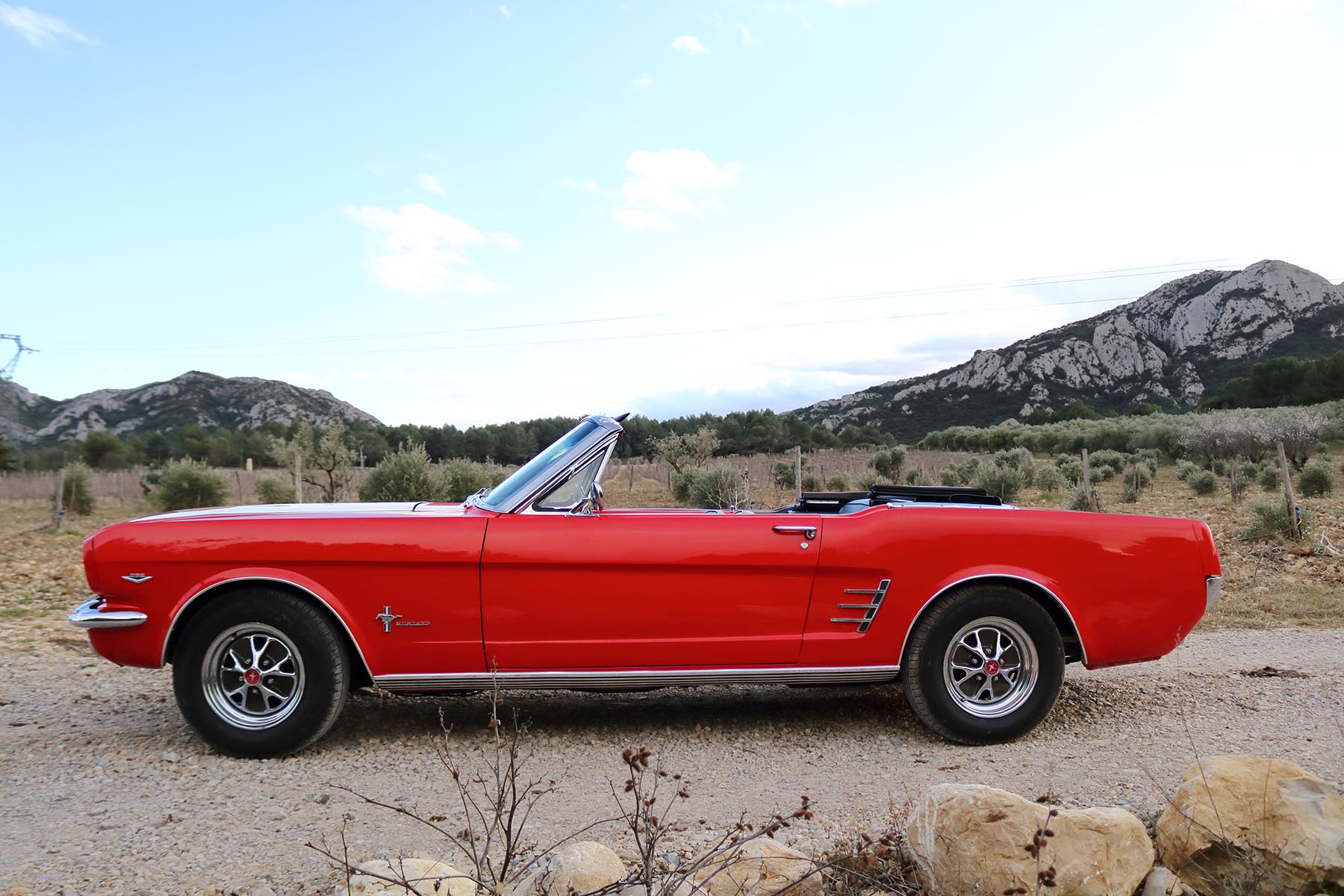 Classic car Ford Mustang for rent in Marseille at the best price ...